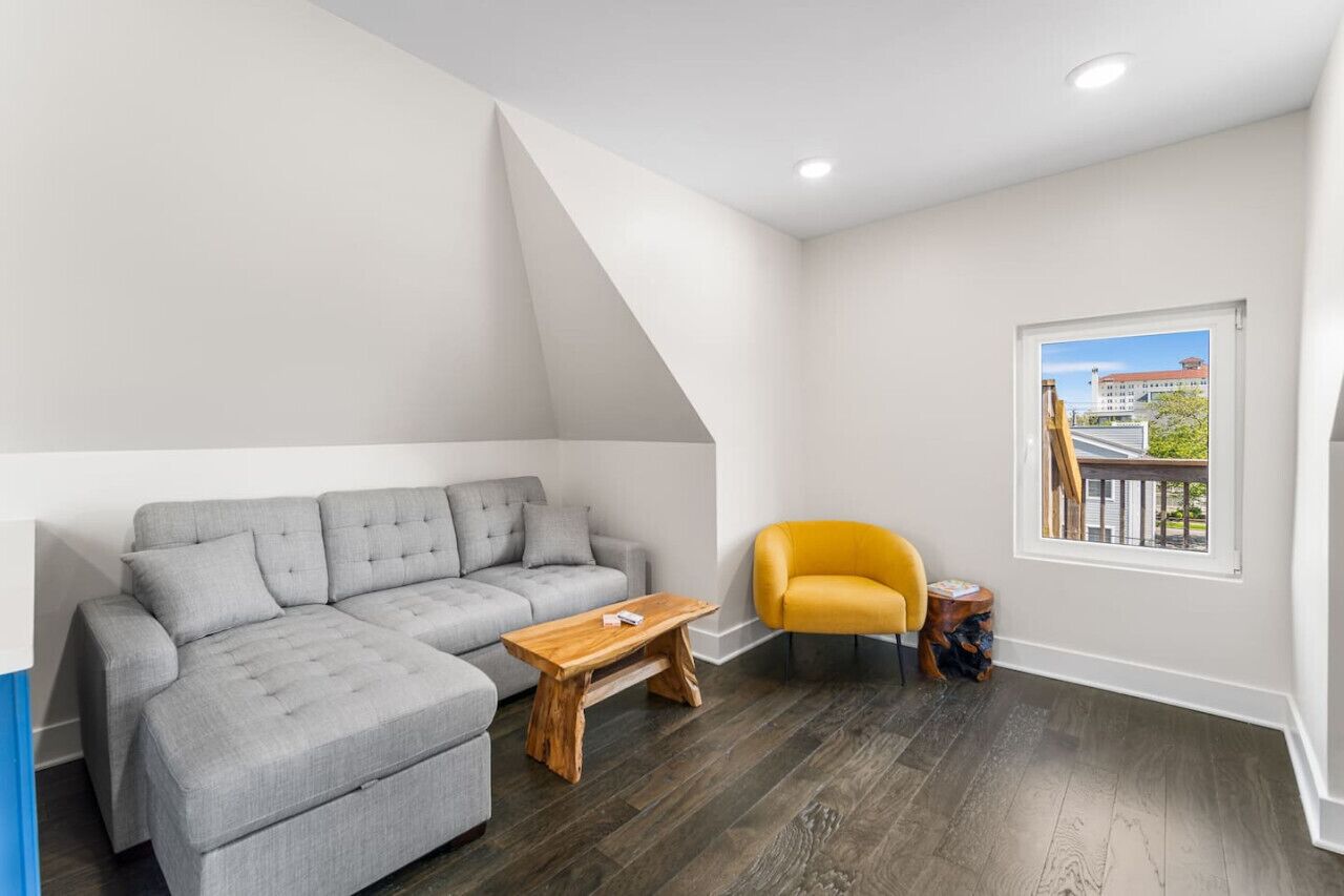 The Octopus House: New 1br Stylish Getaway - Weymouth, NJ