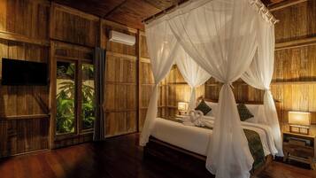 Villa Standard, vista para o jardim | 1 quarto, minibar, quartos insonorizados, Wi-fi grátis