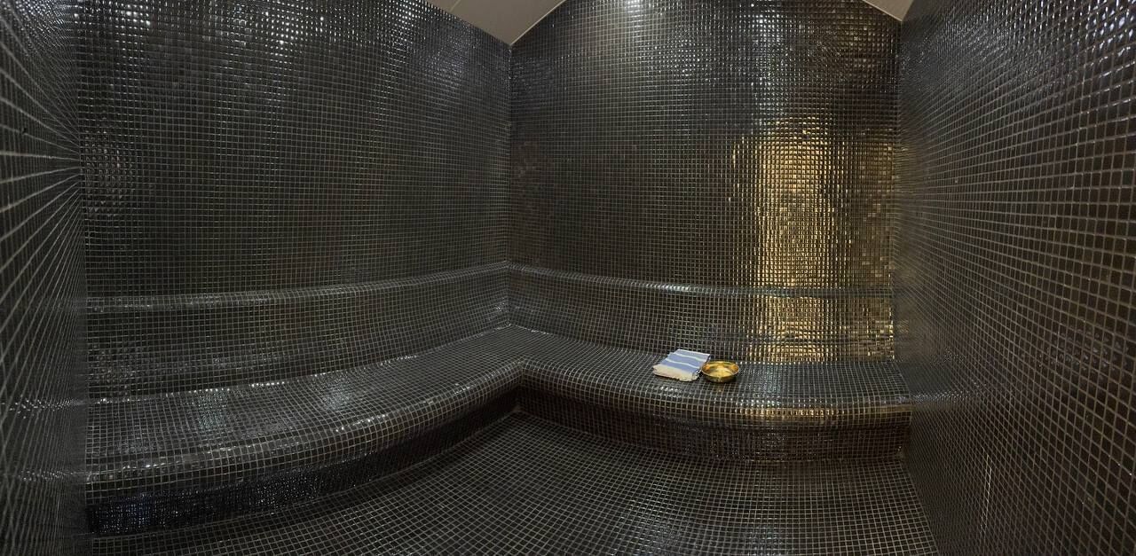 Massagens com pedras quentes, massagens musculares profundas