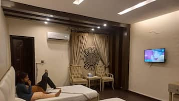 Quarto Duplo Deluxe | Quartos insonorizados, ferro/tábua de engomar, Wi-fi grátis