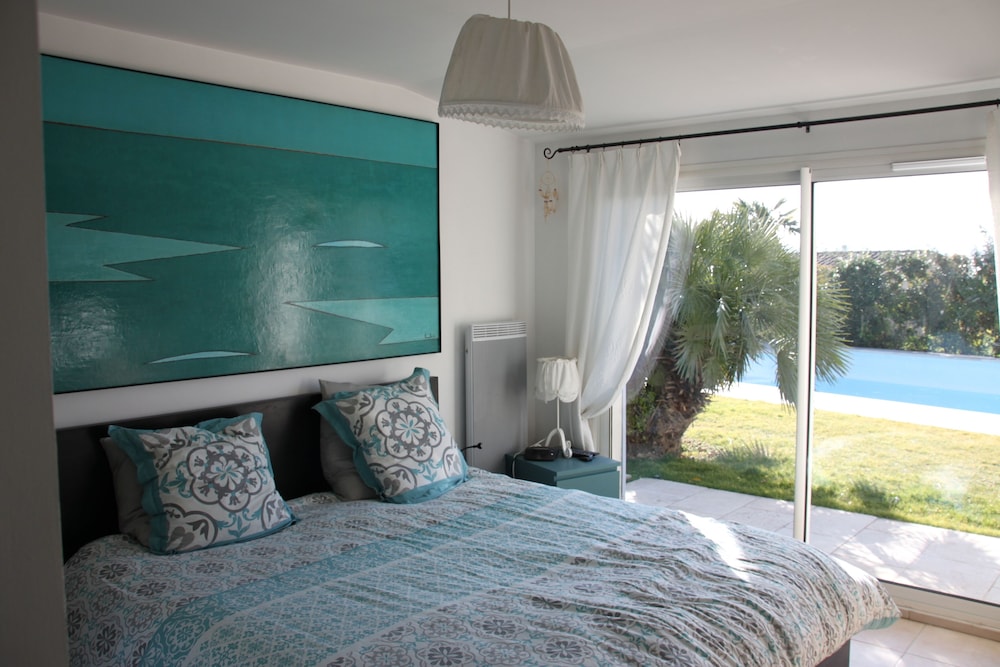 Lubéron, 15 Min D'aix, Magnifique Villa Au Calme Jardin 1500 M², Piscine 12 X 6 - Cadenet