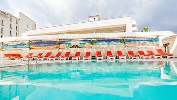 Piscina exterior sazonal