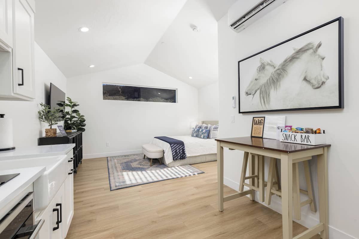 Suíte estúdio premium | Espaço de trabalho para notebook, berços grátis, Wi-Fi de cortesia