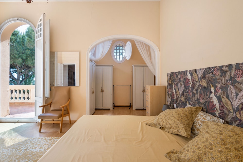 'Villa Antonia' With Sea View, Wi-fi And Air Conditioning - Mataró