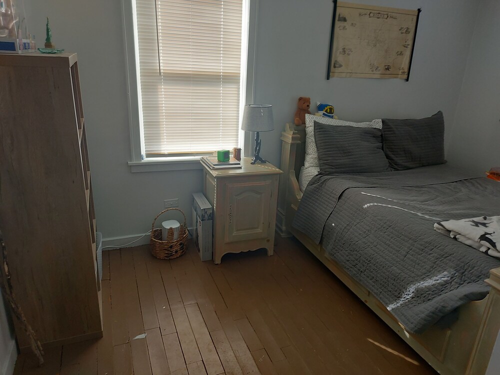 Nice little getaway home - Morrisonville | Vrbo