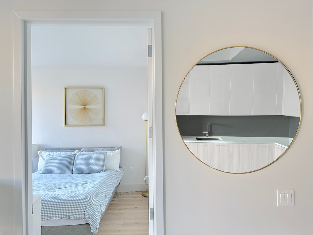 Large Modern Guest Suite - Private Terrace - Manhattan - Stonewall New York