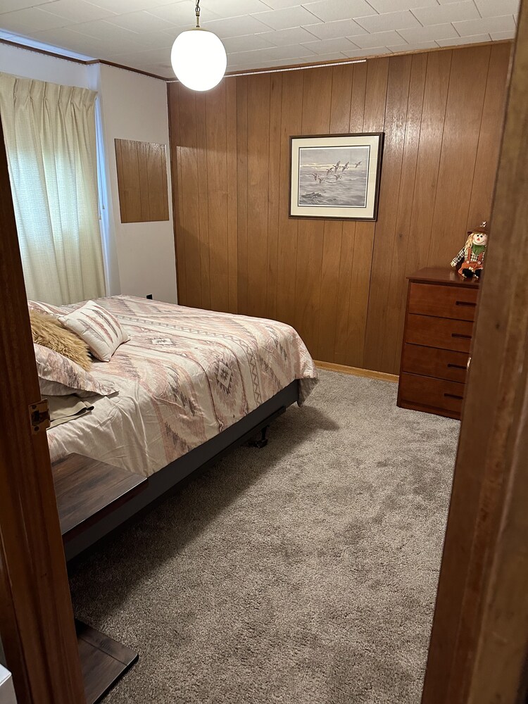 Beautiful channel view, short walk to town. 2 bedrm apt, private ...