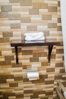 Produtos de toalete grátis, secador de cabelo (mediante solicitação)