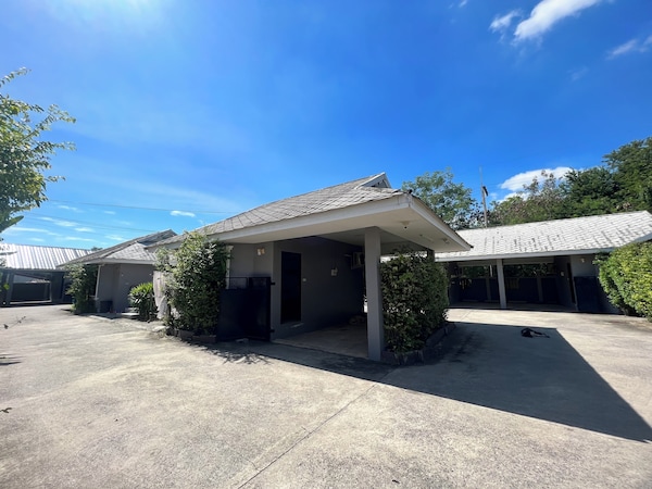 Phatra Resort - Mueang Saraburi District