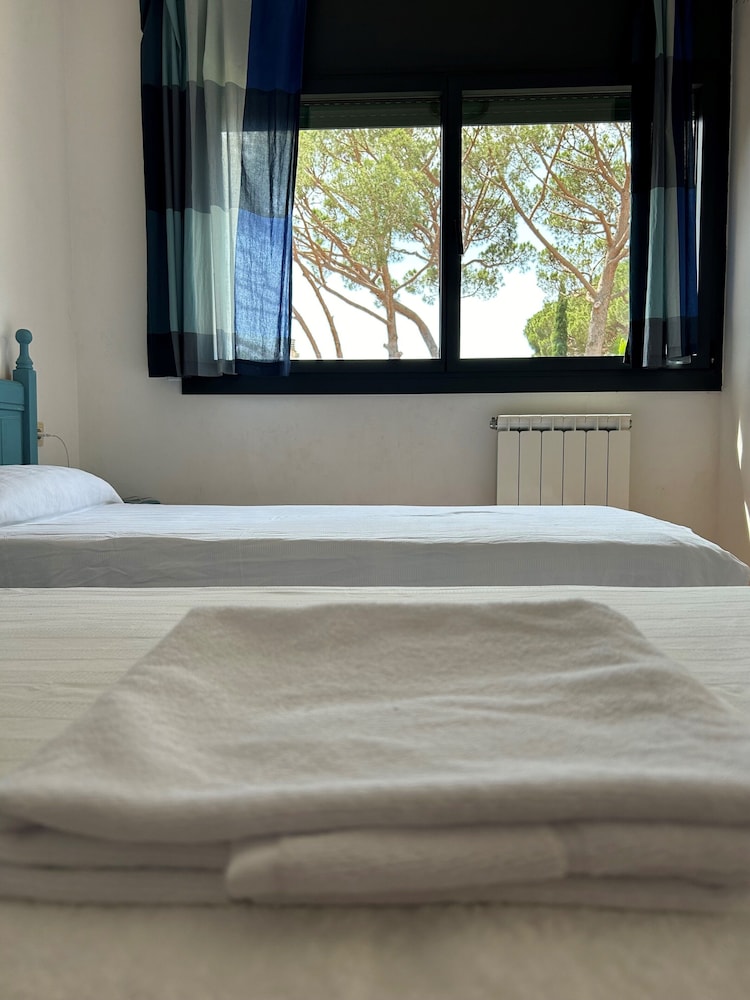 Preciosa Casa, Con Enorme Piscina En Zona Tranquila Y Familiar - Sant Feliu de Guíxols