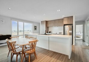 Casa Panorâmica, 2 quartos | Cozinha privada | Minifrigorífico, um micro-ondas