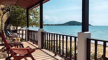 Quarto Duplo Superior, vista para o oceano | Secretária, Wi-fi grátis, roupa de cama fornecida