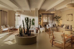 Área de estar no saguão