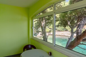 Apartamento (One Bedroom Apartment with Balcony an) | Sala