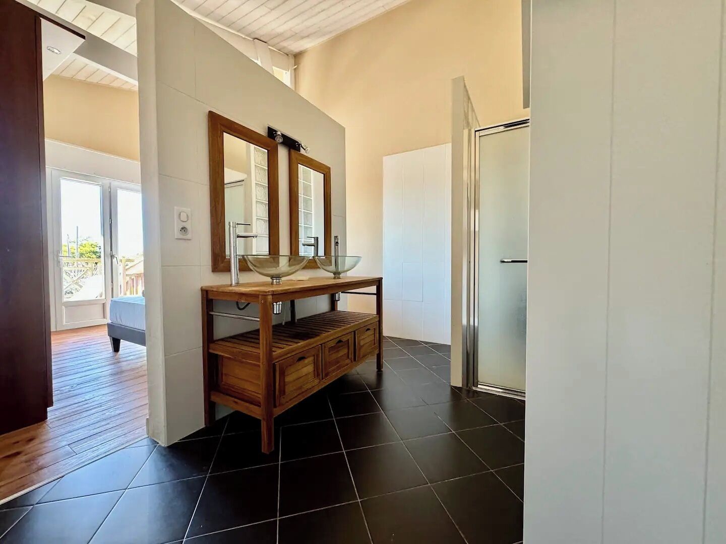 2 Bedroom Private Vacation Home In Gujan-mestras - Gujan-Mestras