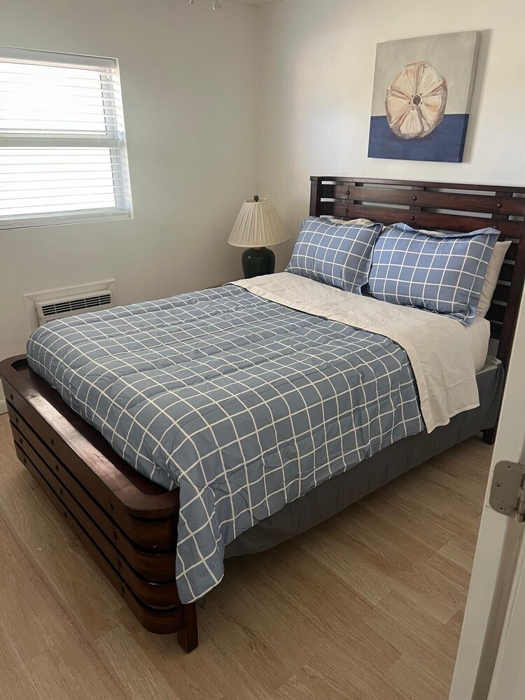 Private 2BR guest house in Bimini. Includes golf cart, kayak, and ...