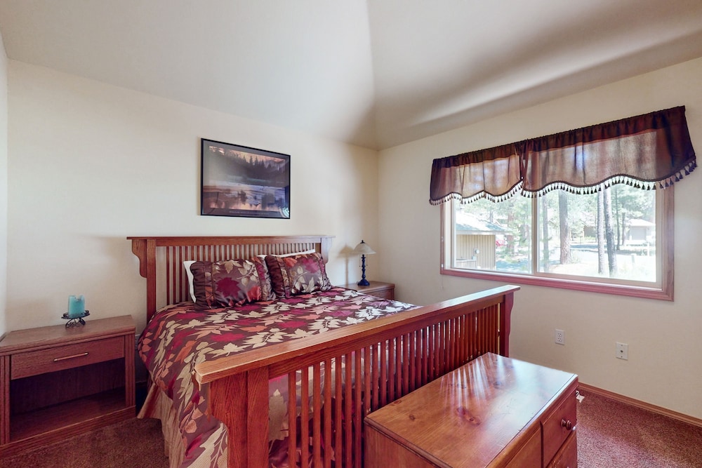 Cozy Home Near Sharc Has A/c With A Large Deck And Gas Grill. - Sunriver, OR