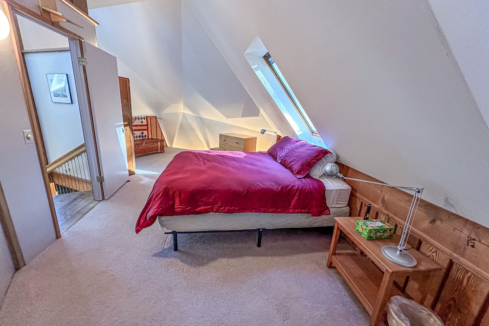 Island Getaway With Balcony, Wifi, Washer/dryer And Waterview - Port Ludlow, WA