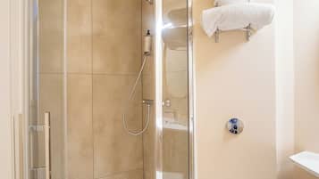 Quarto duplo standard | Banheiro