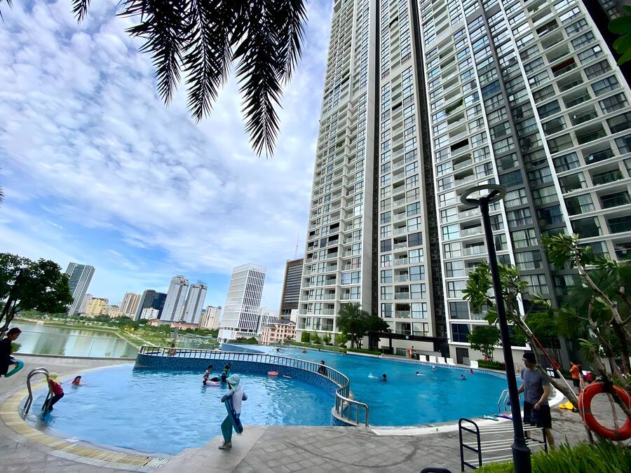 Piscina exterior sazonal