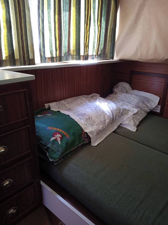 1 Bedroom Houseboat In 45420 - Bonny Sur Loire - Belleville-sur-Loire