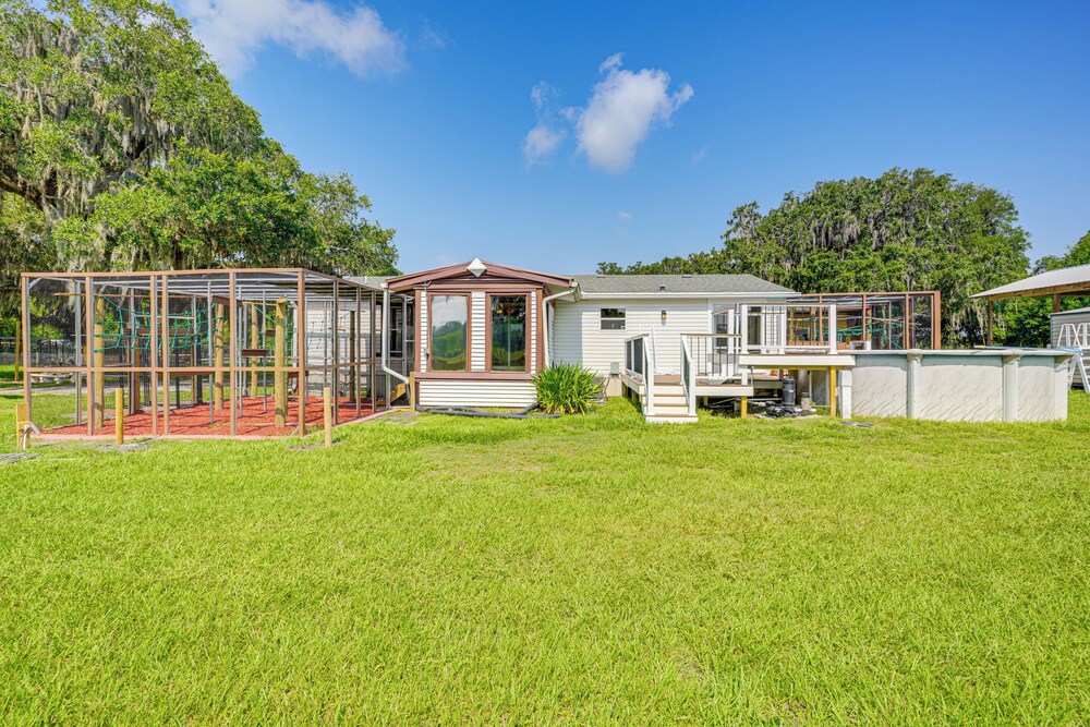 Wildlife Sanctuary On-site: Modern Webster Home! - Simpson Lakes