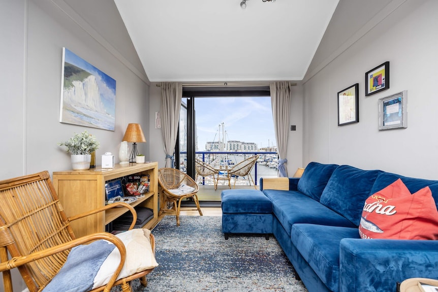 Brighton Water Cabin Free Parking|by My Getaway - ブライトン・マリーナ