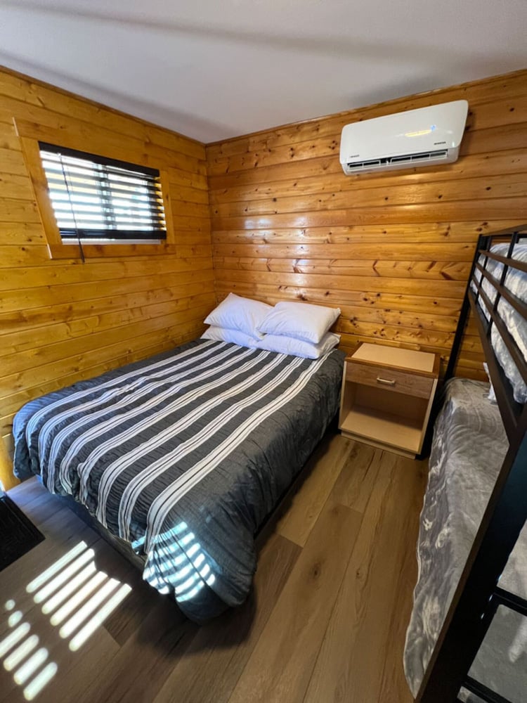 Camping Cabins At The Red Desert Rv Park - Utah