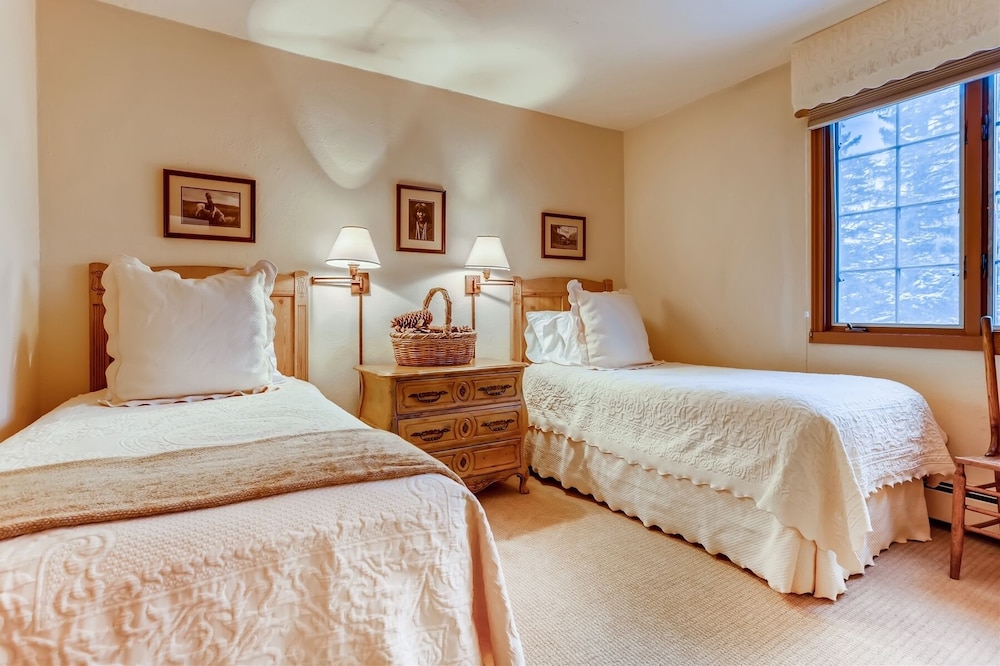 385 Gore Creek Drive, Condo in Vail Village, Next to Bridge Street ...