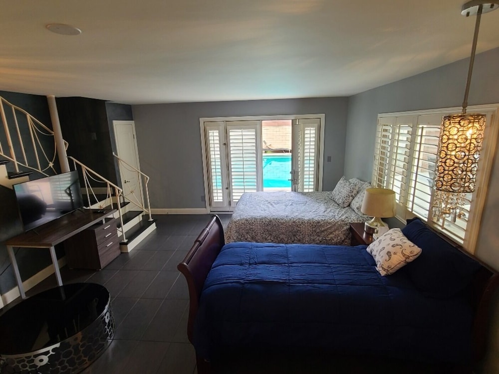 Private Studio w/ Full Bath, Glendale GEM - Glendale | Vrbo