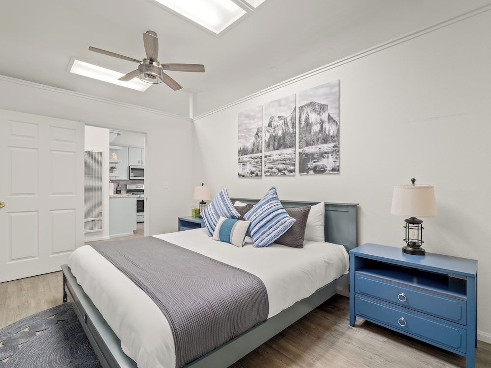 Cozy Mountain Guesthouse W/ Hot Tub & King Bed 1bed :1bth - Oakhurst