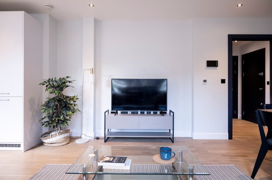 Ovitzia - Spacious Flat + 2baths - Quiet And Central - 布魯姆斯伯里