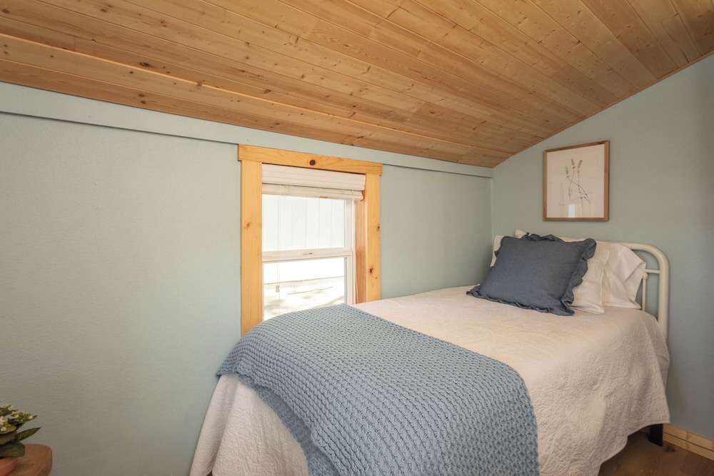 Cozy Lake Latoka Cabin With Loft - Alexandria, MN