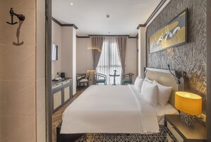 Quarto Duplo Deluxe | 2 quartos, edredões de penas, camas de colchão viscoelástico, minibar 