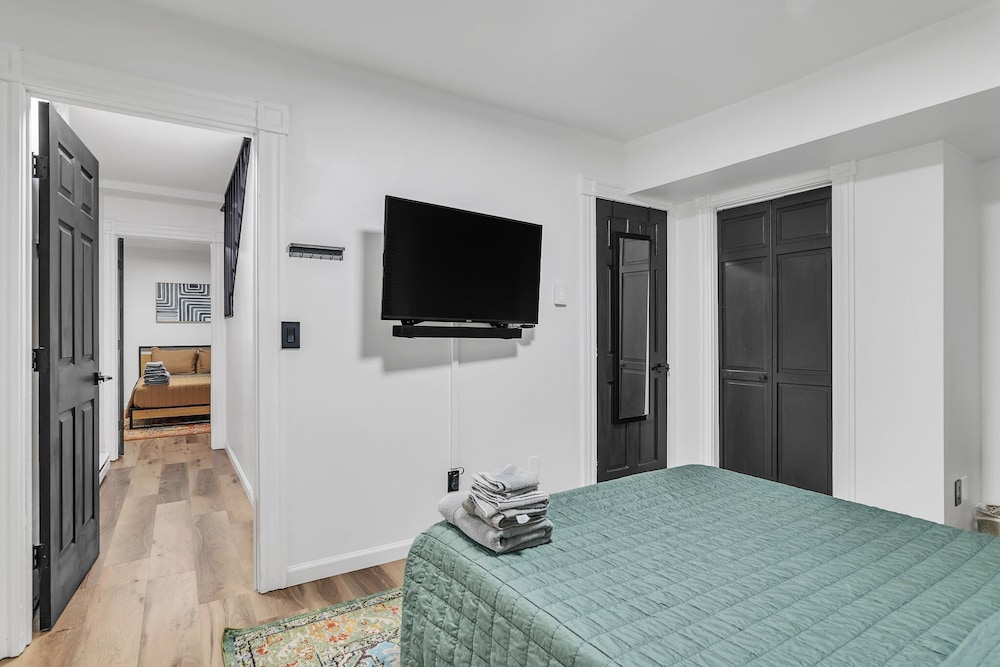 The Smith Victorian 2br Brownstone Apartment - 春田市
