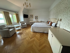 1 quarto, roupa de alta qualidade, edredões de penas 