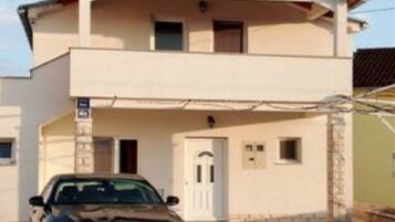 Apartamento (Apartment Mijatovic - One Bedroom Apa) | Exterior