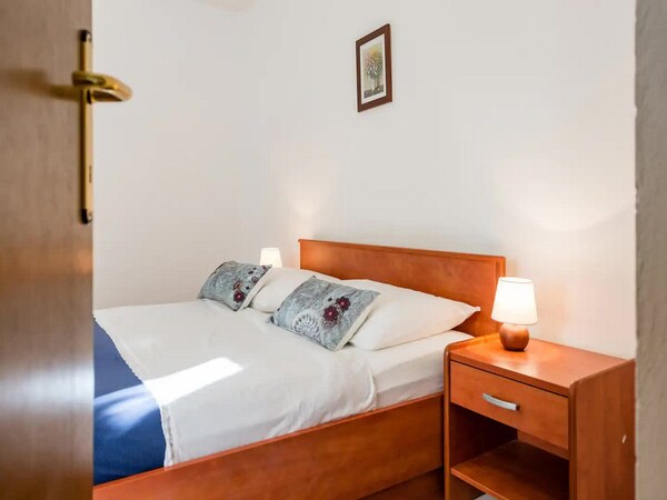 Apartments Villa Pelegrin - Hvar