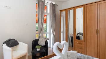Apartamento (One Bedroom Apartment with Terrace) | 1 quarto