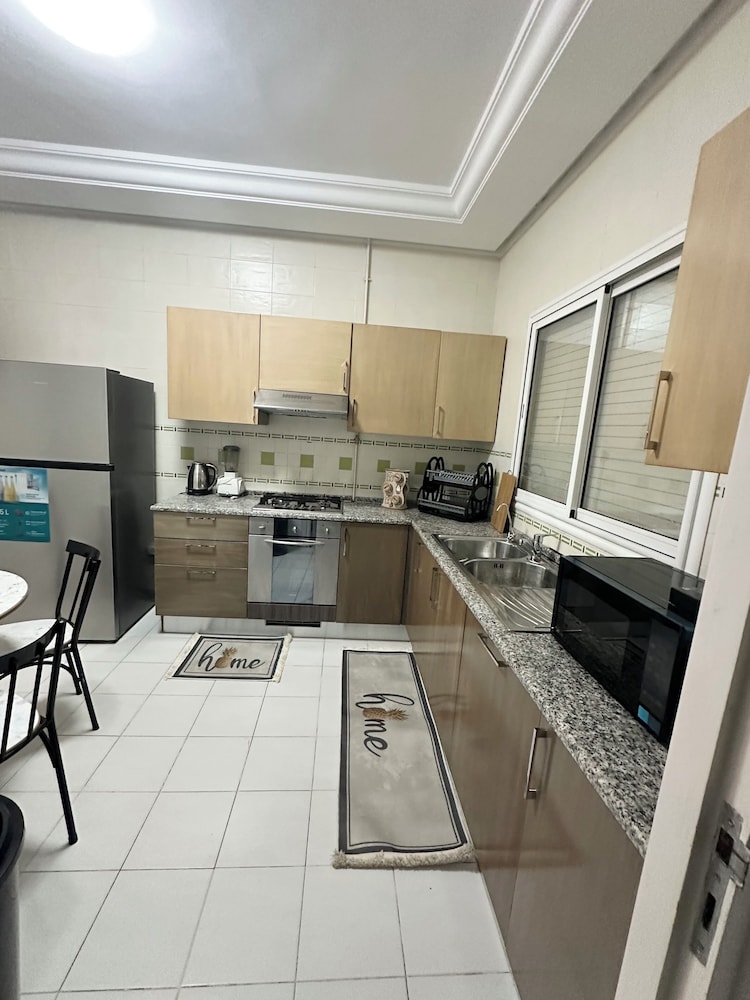 Stunning 3 Bedroom Apartment In Khezema, Sousse Just 5 Minutes From The Beach! - Sousse
