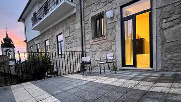 Quarto casal exclusivo, 1 cama King, banheira | Terraço/pátio