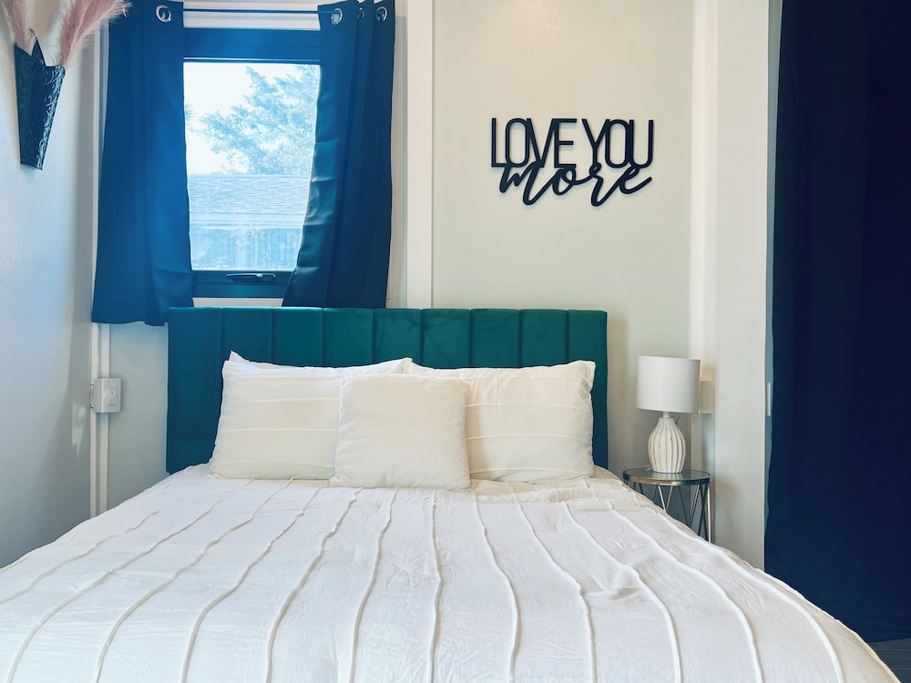Cozy Tiny Home In Downtown Pensacola - Pensacola, FL