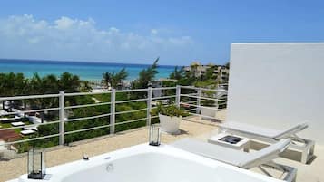 Apartamento Comfort, várias camas, varanda | Vista da varanda