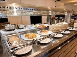 Pequeno-almoço tipo buffet diário incluído 