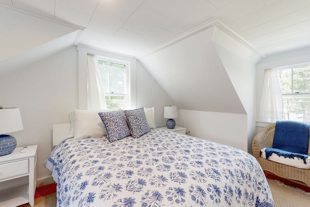 Tranquil Seaside Cottage With Spectacular Views, Wifi & Washer/dryer - Boothbay, ME