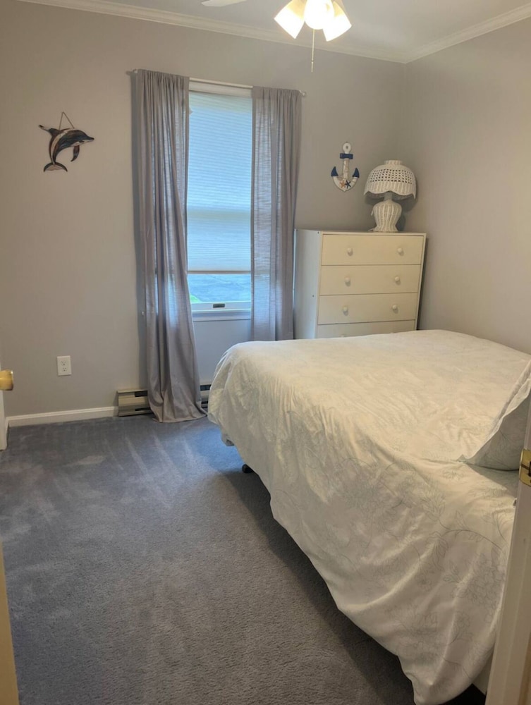 Relax By The Sea! Entire 3-bedroom Home Near Rehoboth Beach Boardwalk, 8 Min - Lewes, DE
