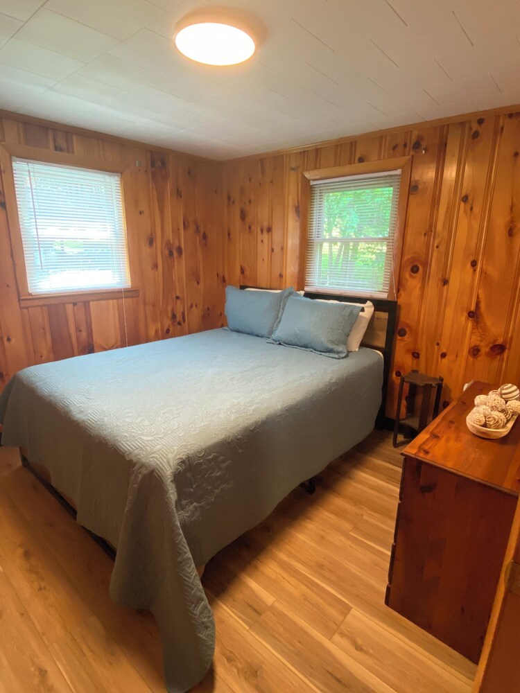 Lakes Region Cozy Camp in Shellcamp - Gilmanton | Vrbo