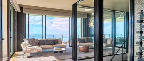 Cobertura, para não fumantes (The Seven, Panorama View, C) | Cofres nos quartos, Wi-Fi de cortesia