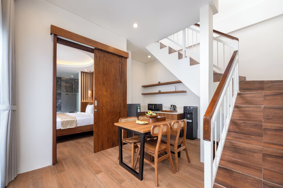 Villa, 2 quartos, vista para a piscina | 1 quarto, Wi-fi grátis, roupa de cama fornecida