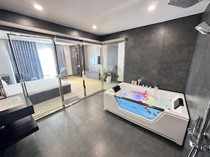 Quarto Individual Superior | Casa de banho